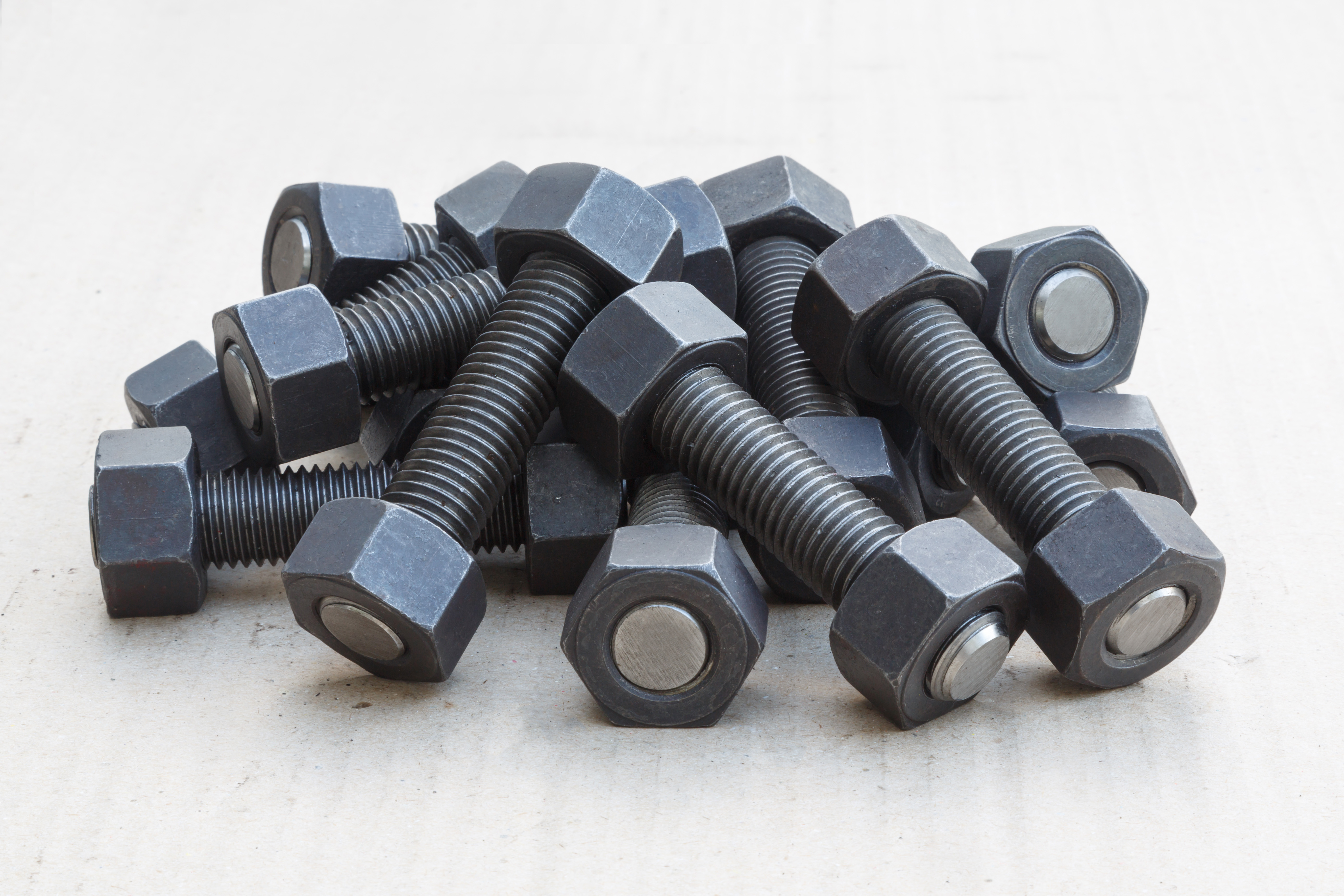 Products | Continuous Thread Stud Bolts by Lincoln Structural Solutions